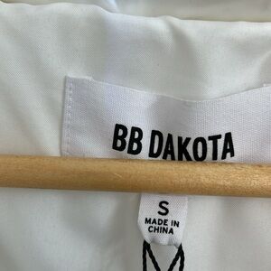 BB Dakota | Jackets & Coats | Nwt Bb Dakota White Iridescent Puffer ...